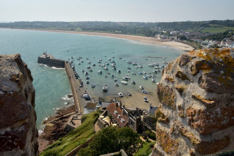 A lush day spent wandering in the Gorey village - Virtual Bunch